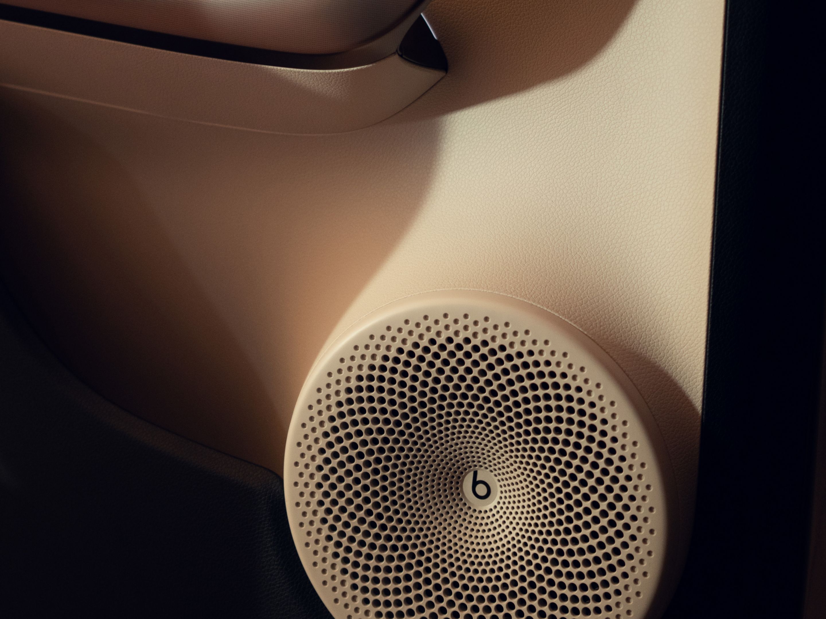 Explore the spacious smart #1 | smart HK